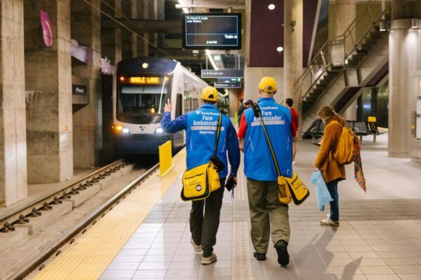Sound Transit’s Fare Ambassadors begin platform payment checks | CHS ...