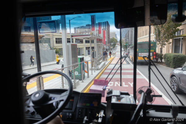 RapidRide G arrives with ambitious public transit goals — and plenty of ...